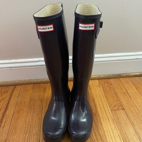Hunter | Shoes | Hunter Dark Purple Rain Boots With Optional Sock ...